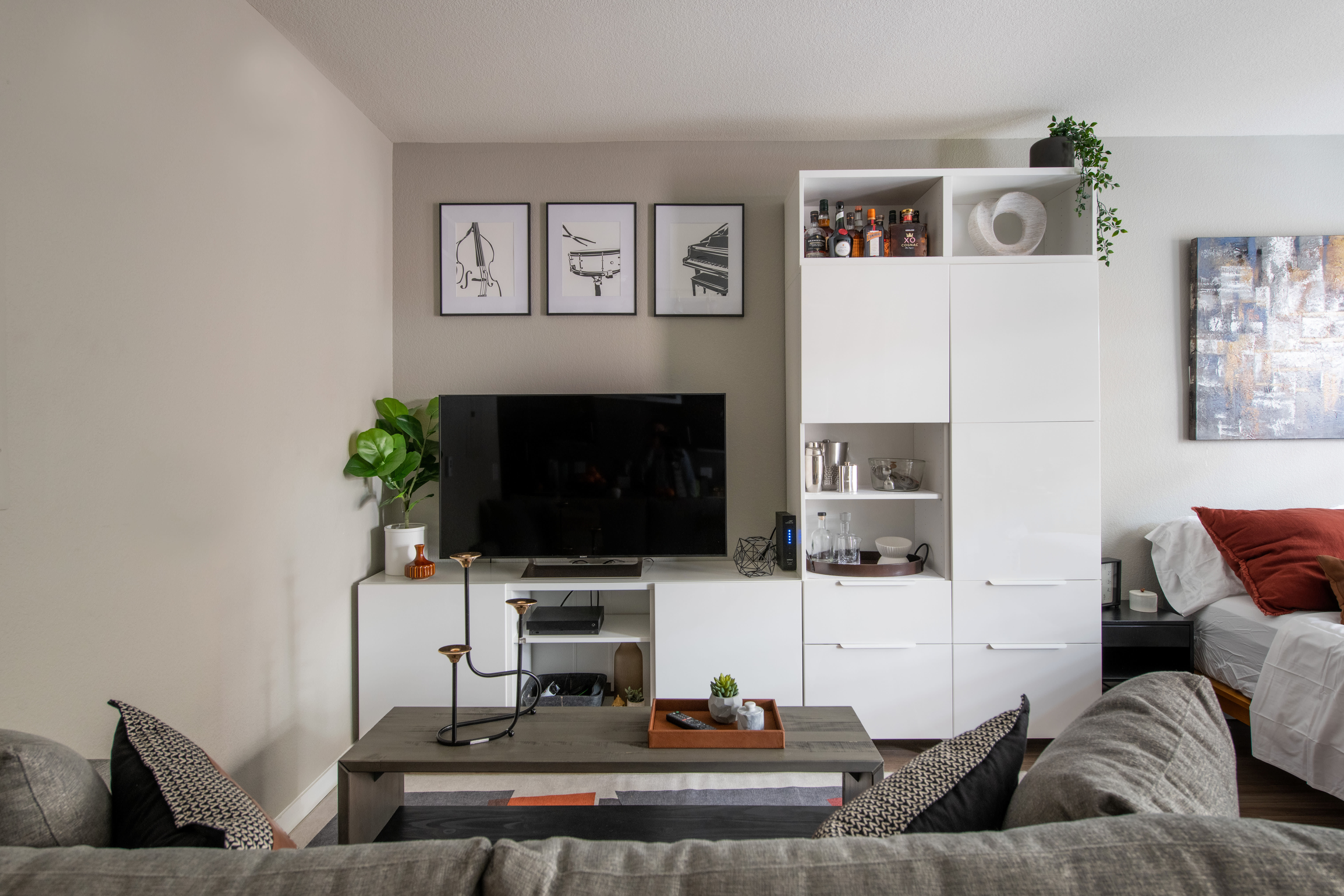 400 Square Foot Studio Smart Layout and Vertical Storage Apartment Therapy